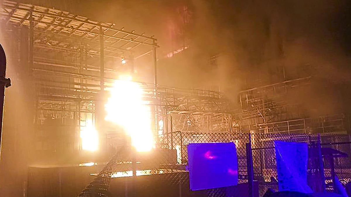 24 workers injured as fire breaks out at Surat chemical plant after ...