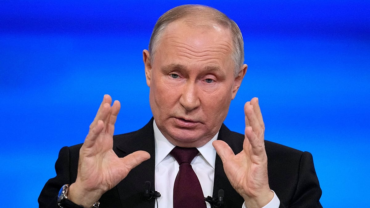 Putin in rare apology over price of eggs