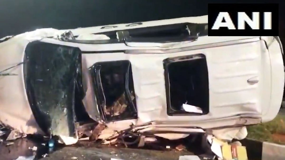 Andhra MLC Parvathareddy Chandrasekhar Reddy injured in road accident