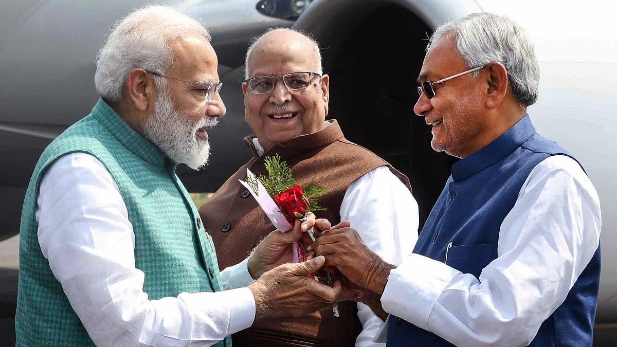 Nitish Kumar's BJP switch sparks meme fest