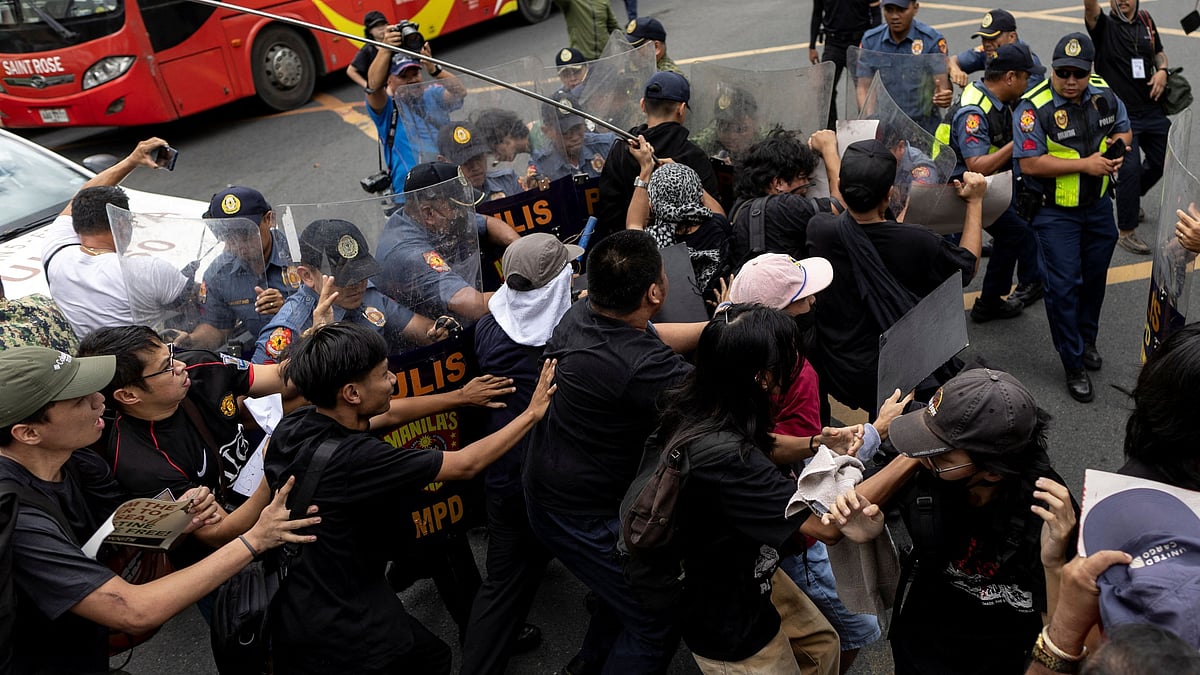 Flown back and forgotten: Filipino migrants face tough homecoming