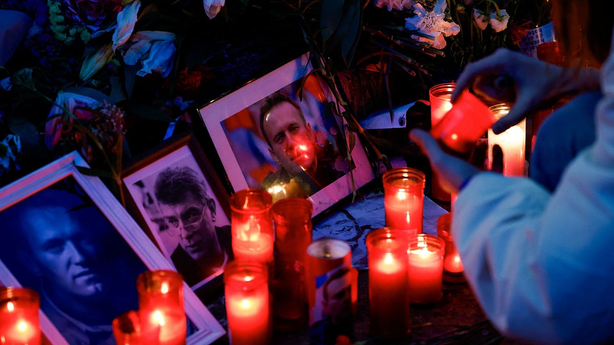 Alexei Navalny buried to his favourite movie 'Terminator 2' theme song