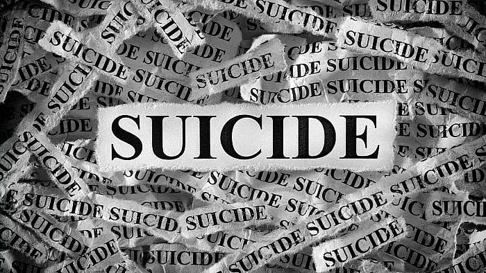 Teen couple die after jumping in front of train due to girl's kin ...