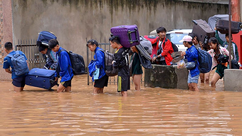 Assam Rains | Heavy rain hits Guwahati causing widespread waterlogging ...