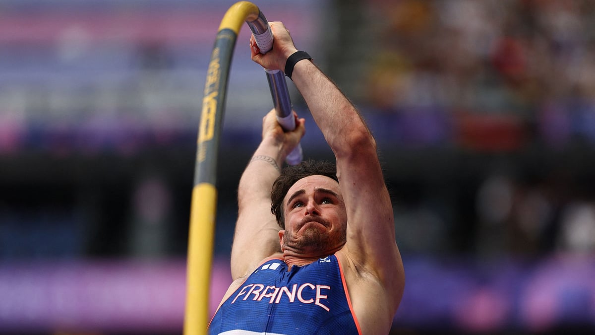 Olympics 2024 news: Porn site has offer for pole vaulter whose penis ...
