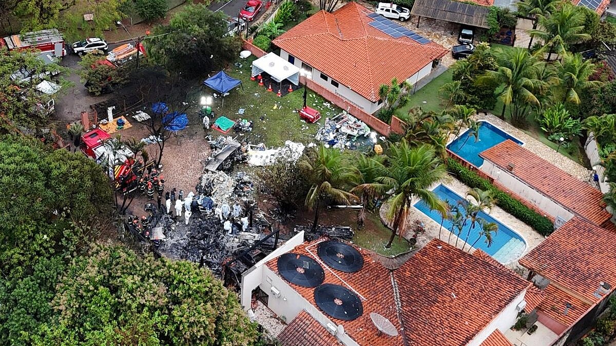 Black box shows Brazil plane crashed 1 minute after pilots sensed ...