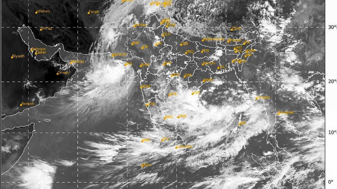 Thousands evacuated, schools shut as India, Pakistan brace for rare ...