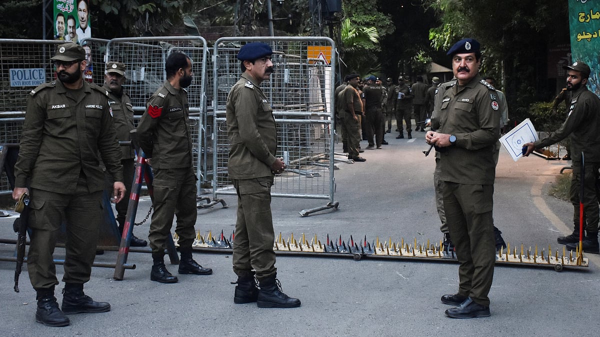 Pakistani security forces suffer casualties in gun battle with armed ...