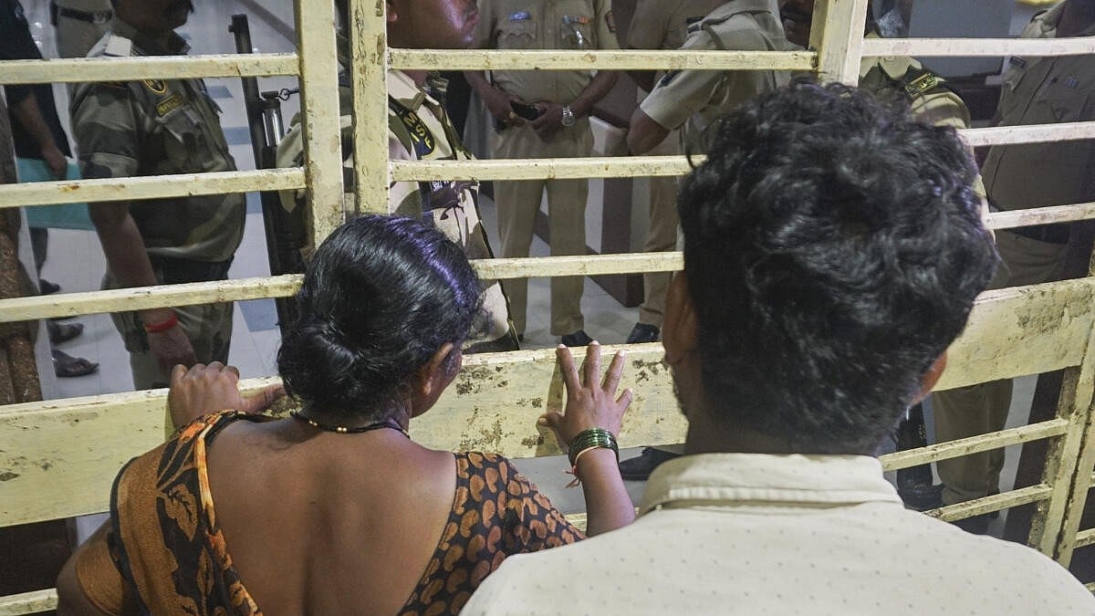 Badlapur sexual abuse case: Family suspects foul play in Akshay Shinde ...