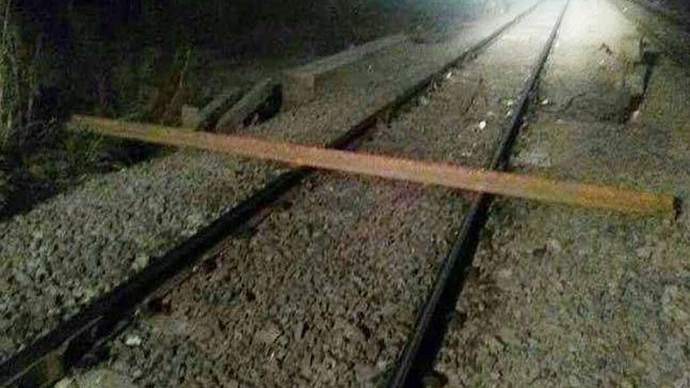 Train halted in Gujarat as it hits old iron rail piece placed ...