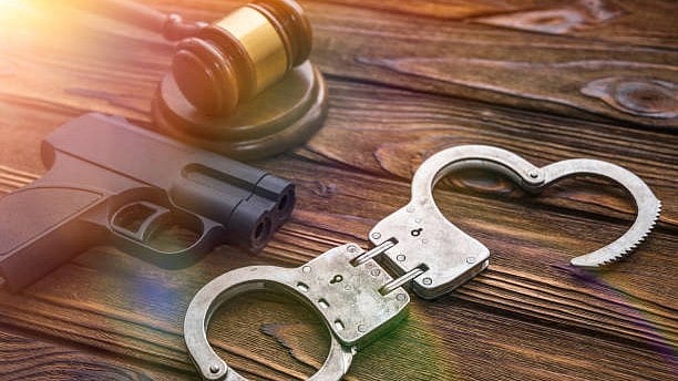 Encounters: Justice sans law?