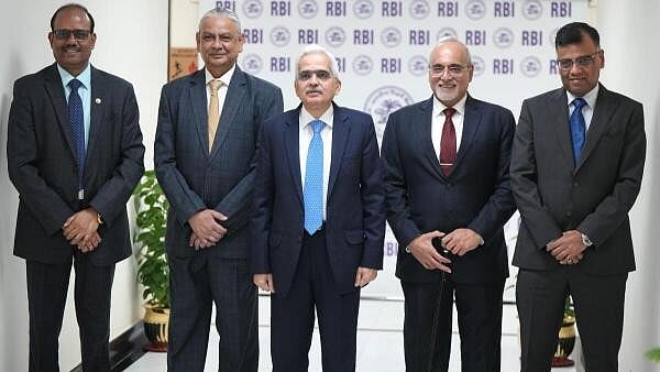 Govt grants one-year extension to RBI Deputy Governor Rajeshwar Rao