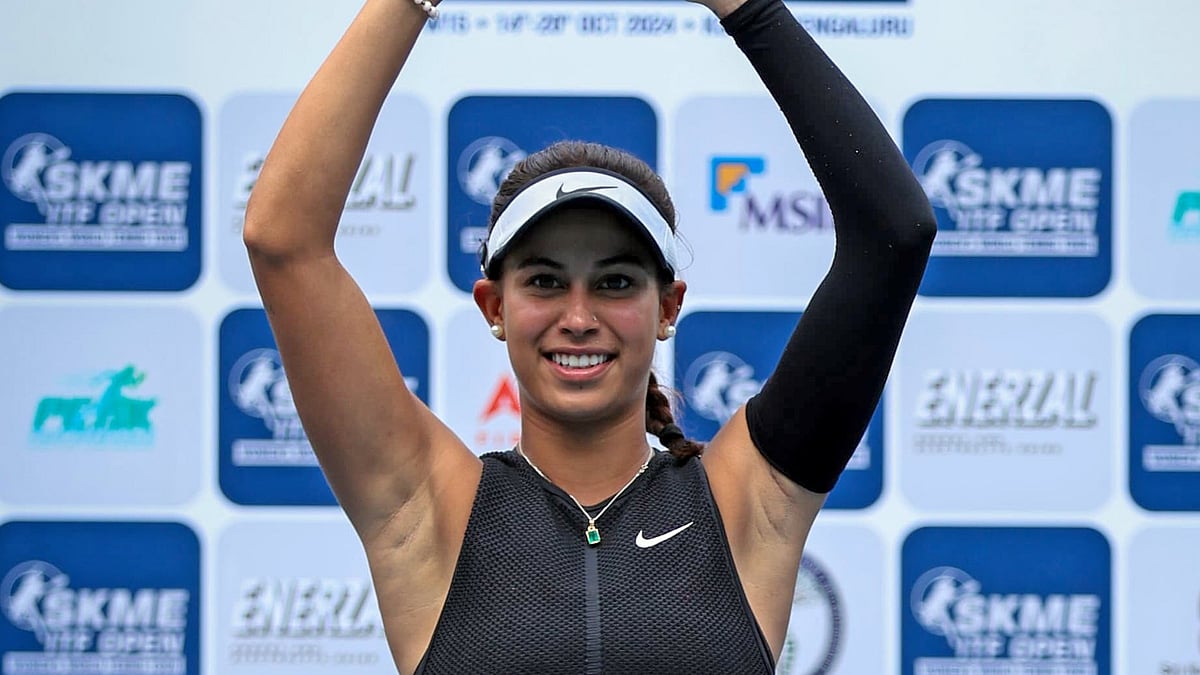 Tanisha Kashyap annexes maiden title at KSLTA Tennis stadium
