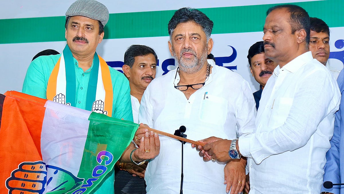 Battle for Channapatna: BJP's Yogeshwar joins Cong to fight JD(S)