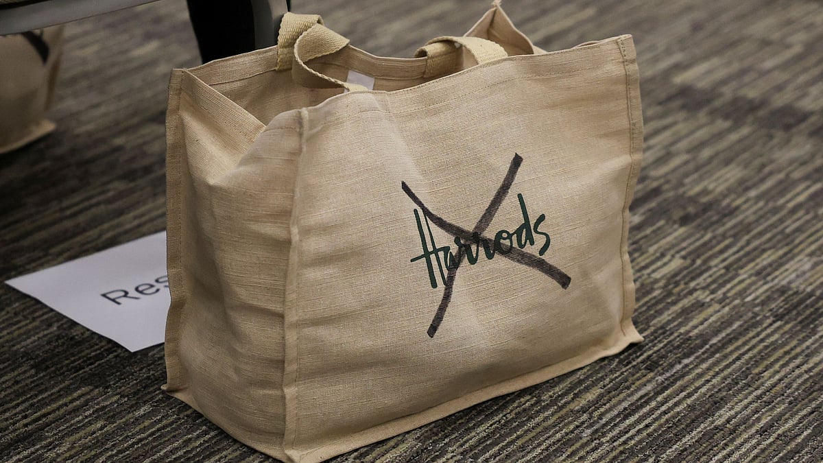 Over 400 alleged sexual abuse victims of ex-Harrods boss Al Fayed come ...
