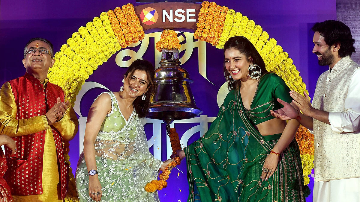 'The Sabarmati Report' scripts history; launches song at NSE with bell ...