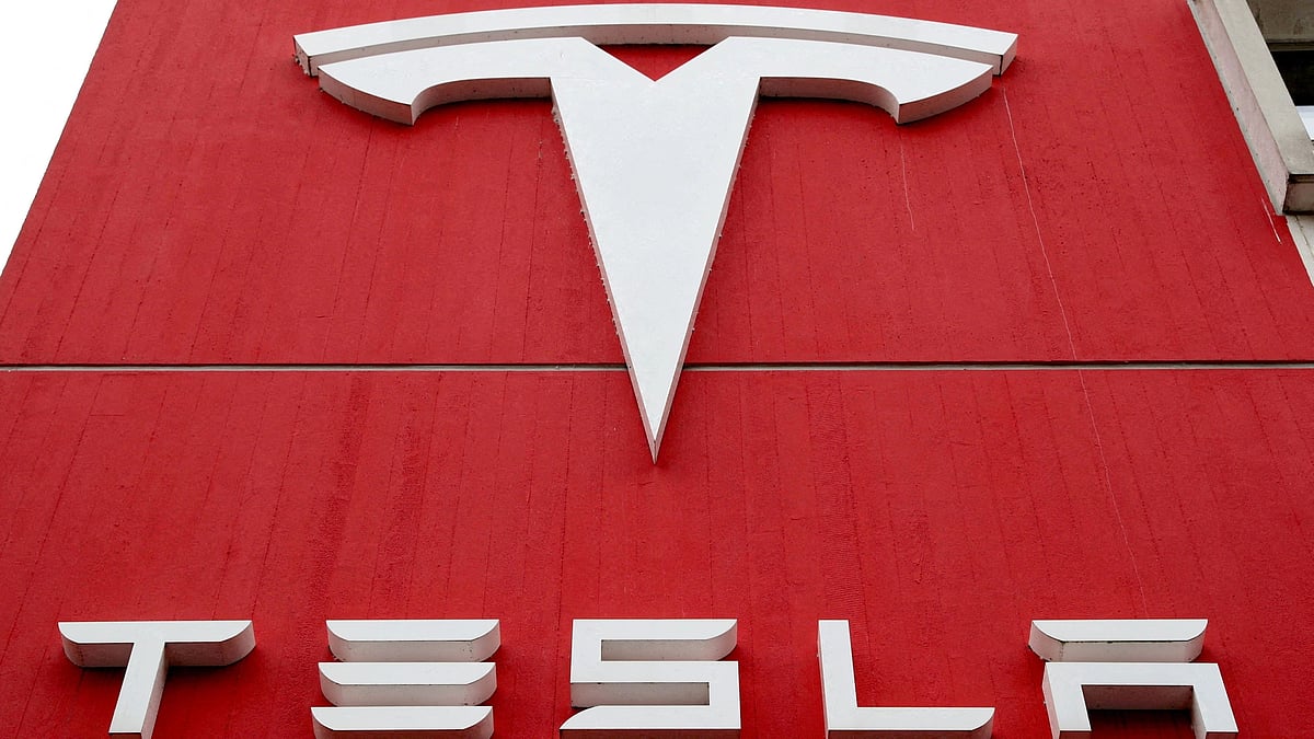 Tesla EV Control: Soon iPhone users will be able control car with Apple ...