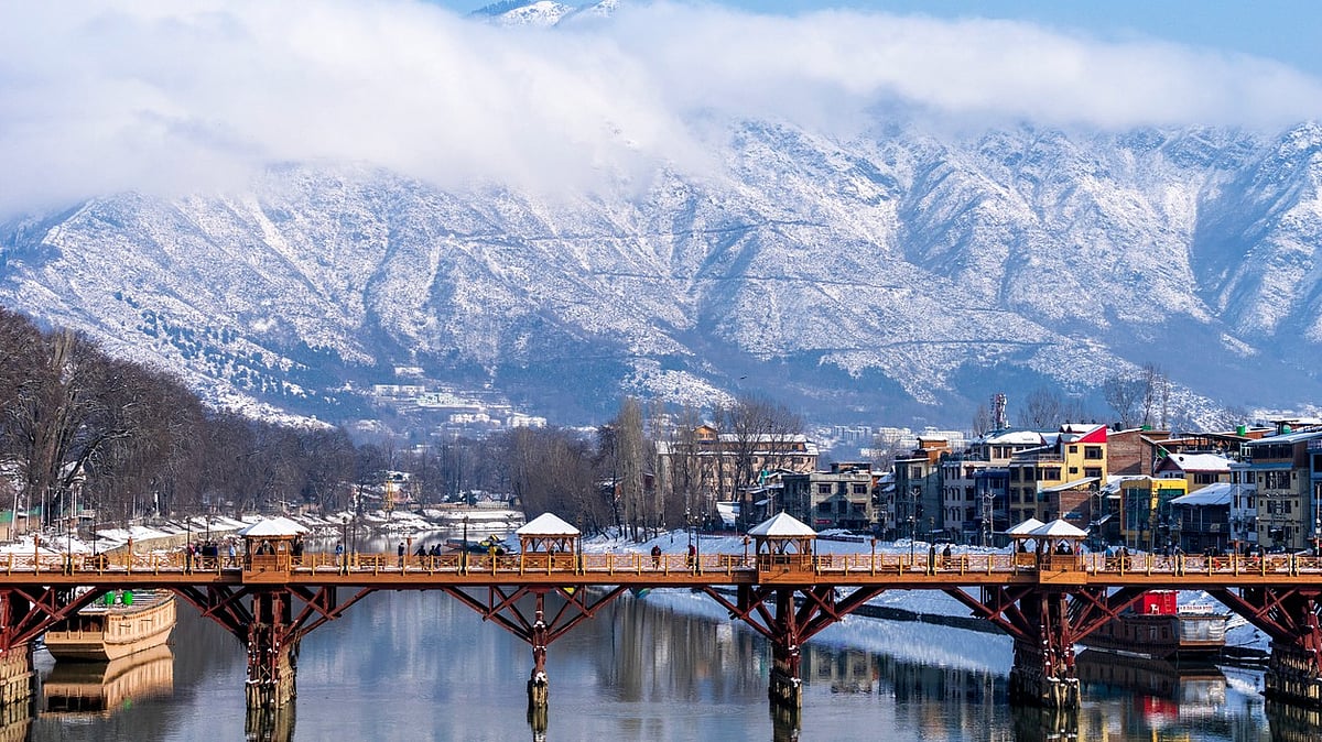 Kashmir Valley reels under cold conditions