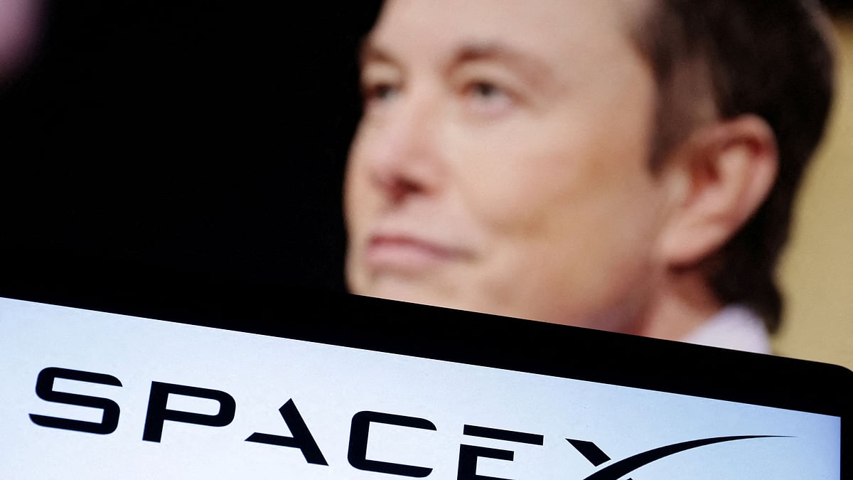 Elon Musk and SpaceX face federal reviews after violations of security ...