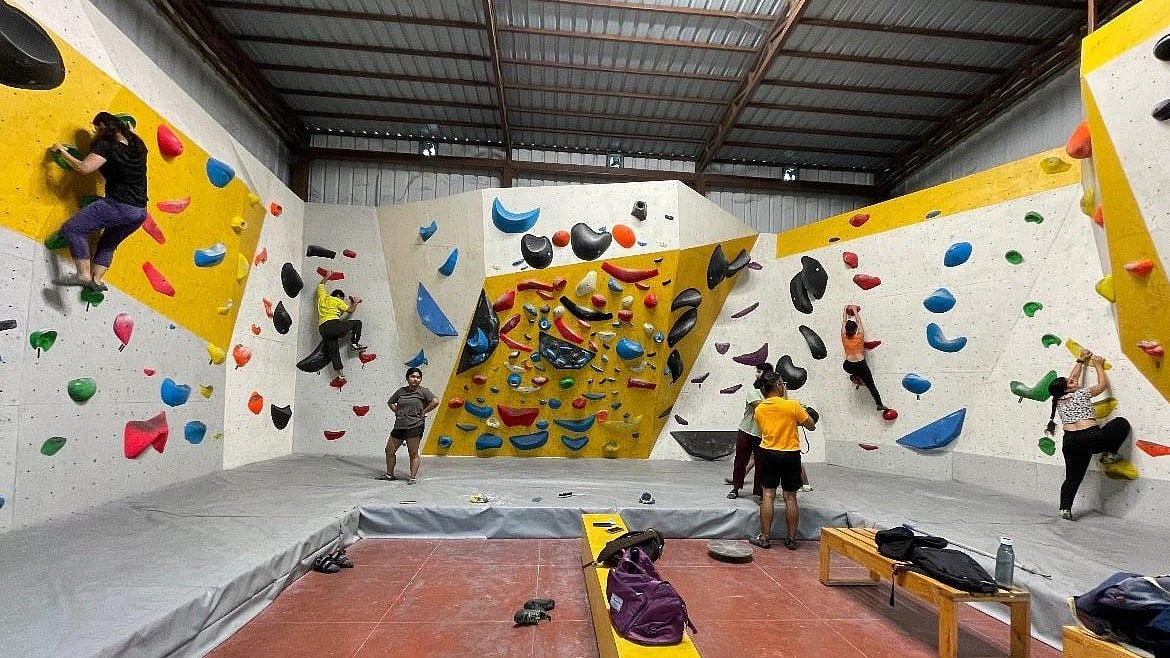 Climbing wall at C V Raman’s house draws adventure seekers