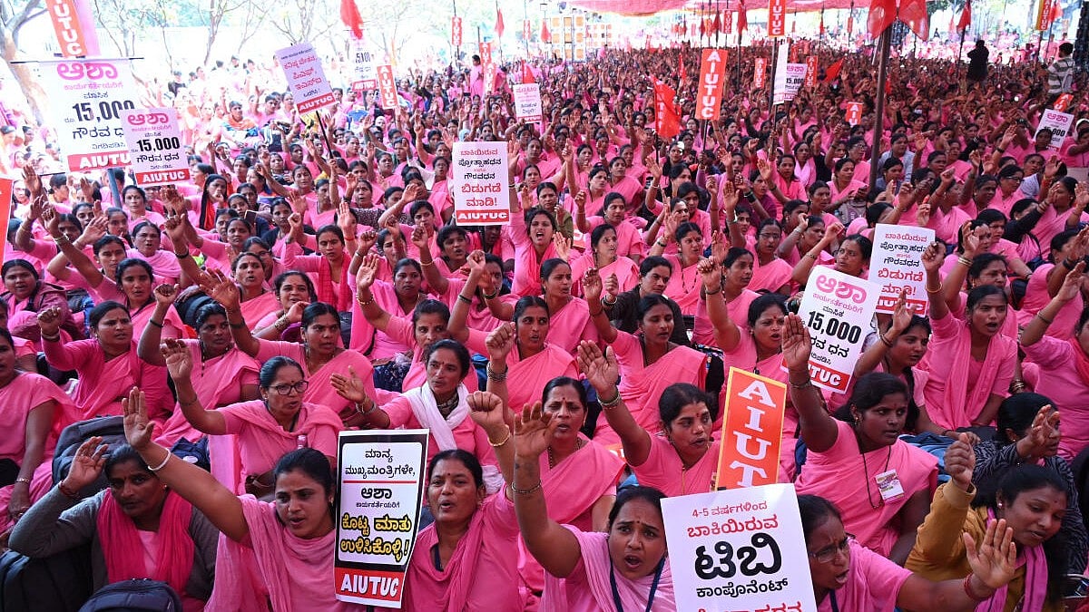 ASHA workers in Karnataka go on indefinite strike