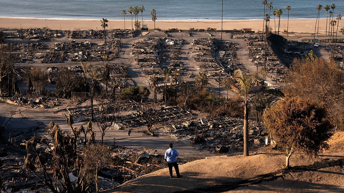 San Fernando Valley under threat as Los Angeles fire rages on