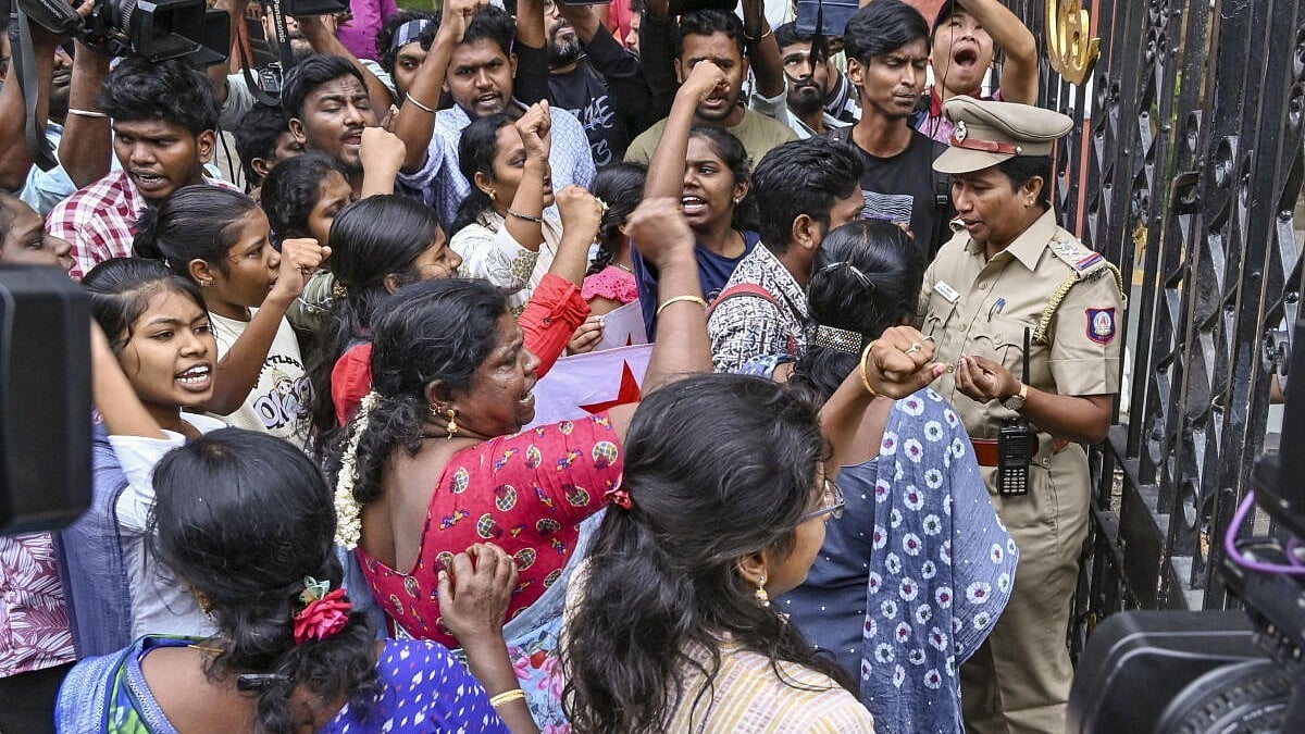 Anna University sexual assault case: SIT seizes phones of journalists ...