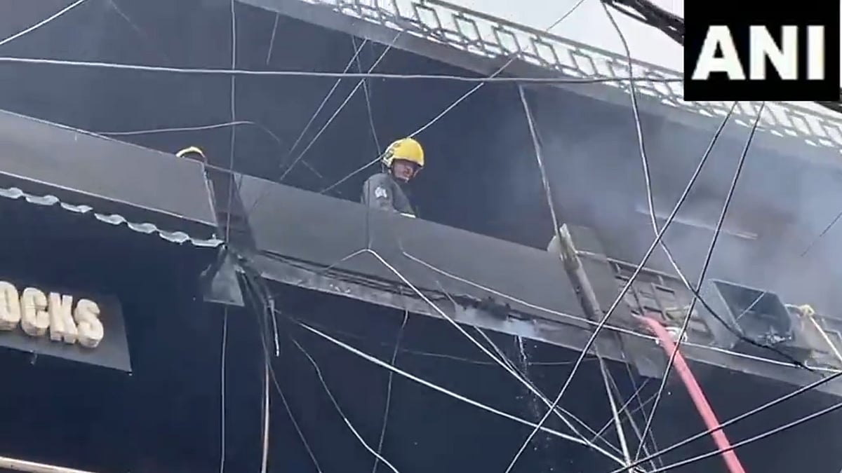 Fire breaks out at Hyderabad's Abbas Towers, 40 shops damaged