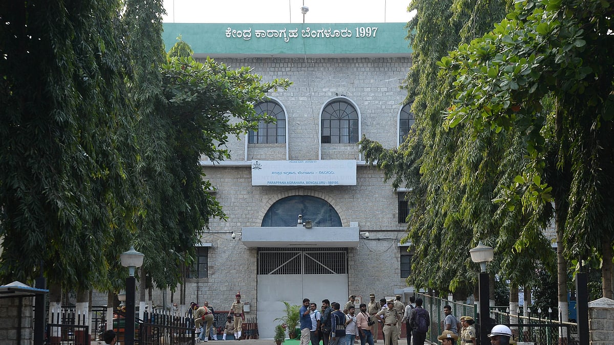 Police Raid Parappana Agrahara Central Jail, Seize Mobile Phone and Cash