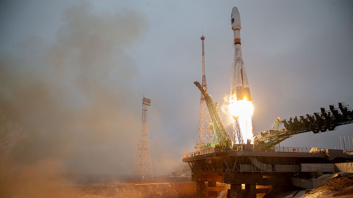Russia launches Soyuz rocket with spacecraft for defence purposes