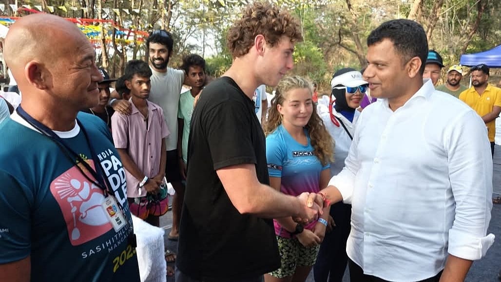 Dakshina Kannada MP flags off International Stand-Up Paddling event at ...