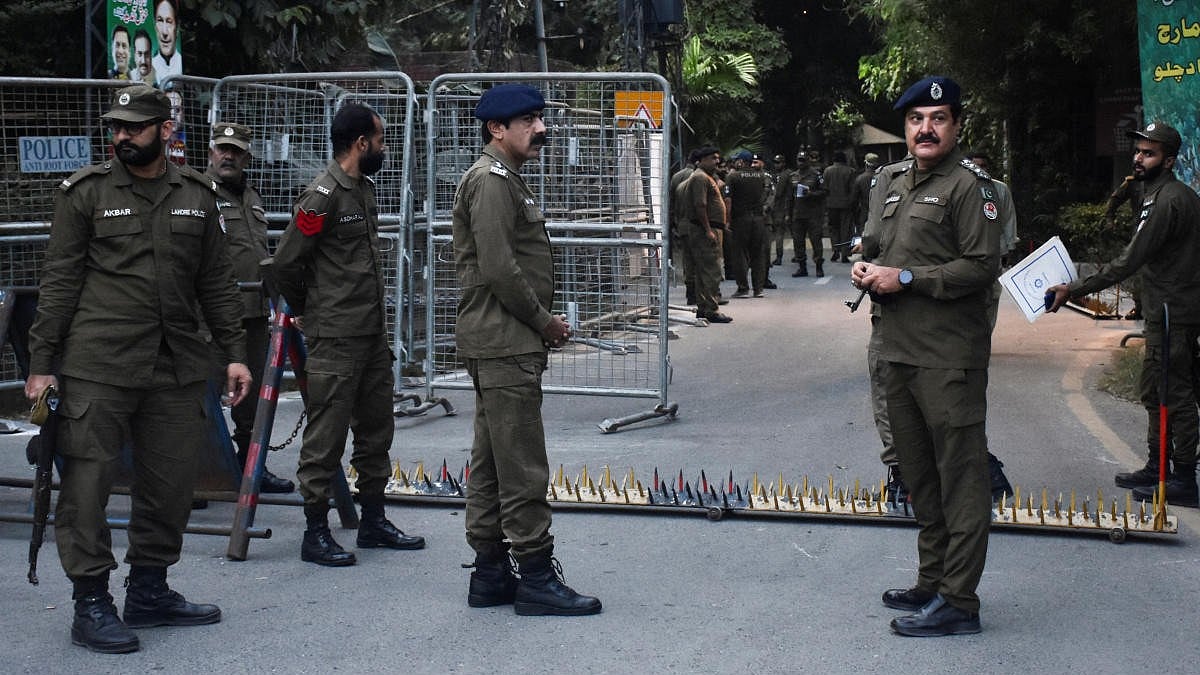 Security forces foil terror attack on checkpost, kill 10 militants in ...