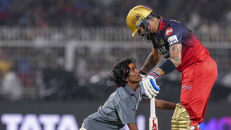 Kolkata court grants bail to cricket fan arrested for invading pitch ...
