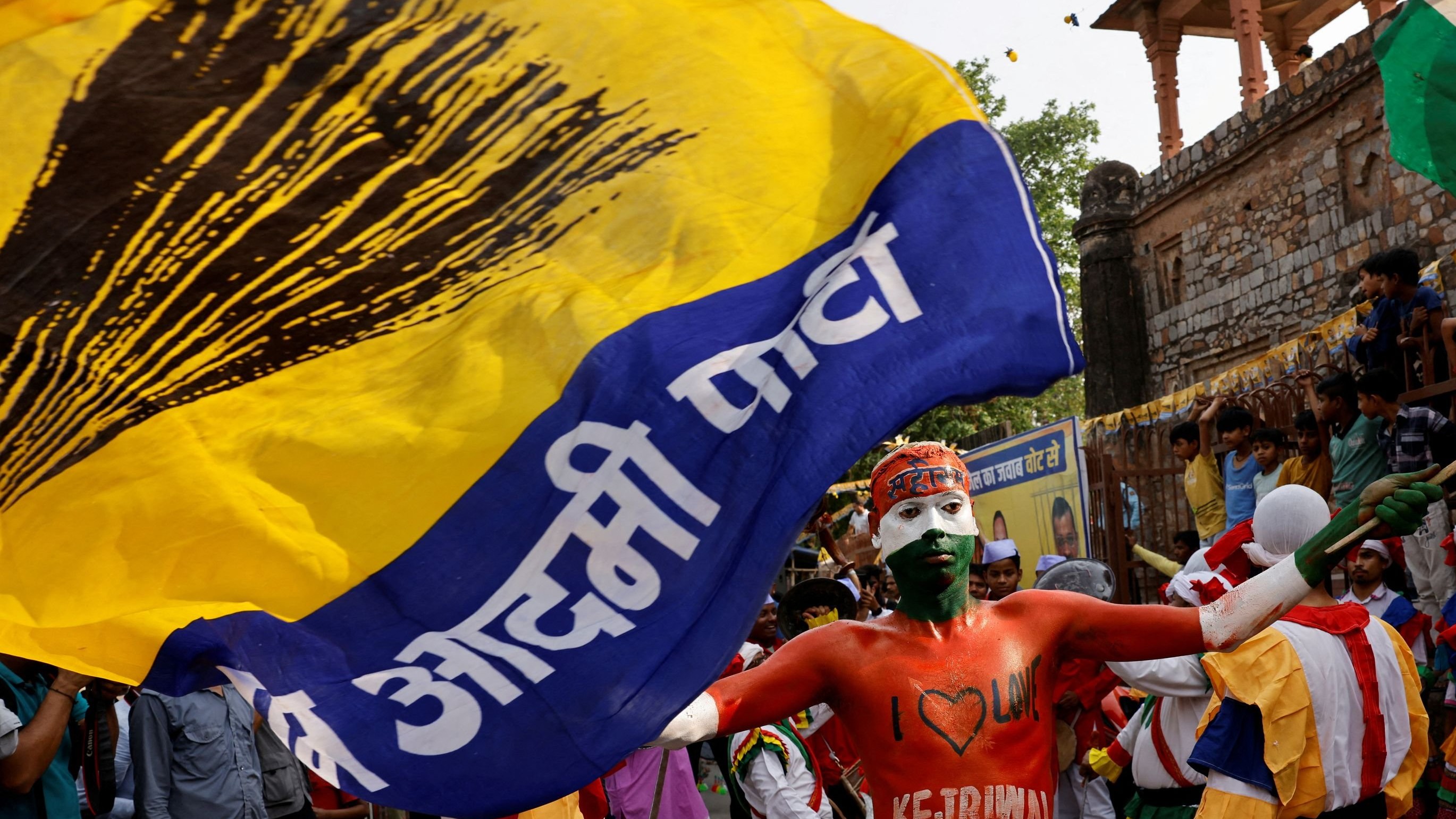 Gujarat polls: AAP rise deepens Congress worry as BJP dominates