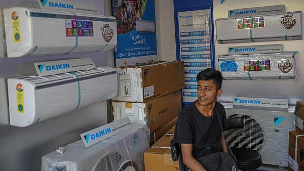 Heat waves fuel air conditioner sales, defying consumer slowdown