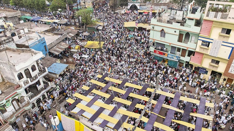 News in Pics | April 14, 2025: Stunning Global Moments Captured