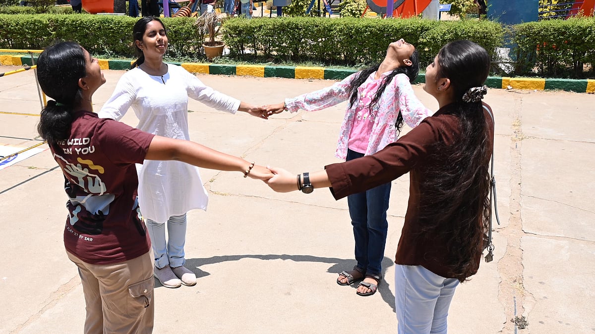 Bengaluru Zero Shadow Day: Sun Directly Overhead at 12:17 PM Today