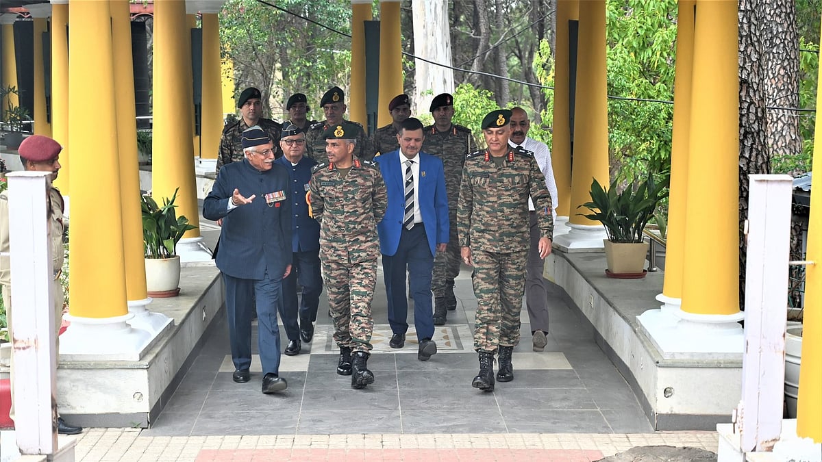 Army Ops Update: Western Command Chief Reviews Security in Kathua Post ...