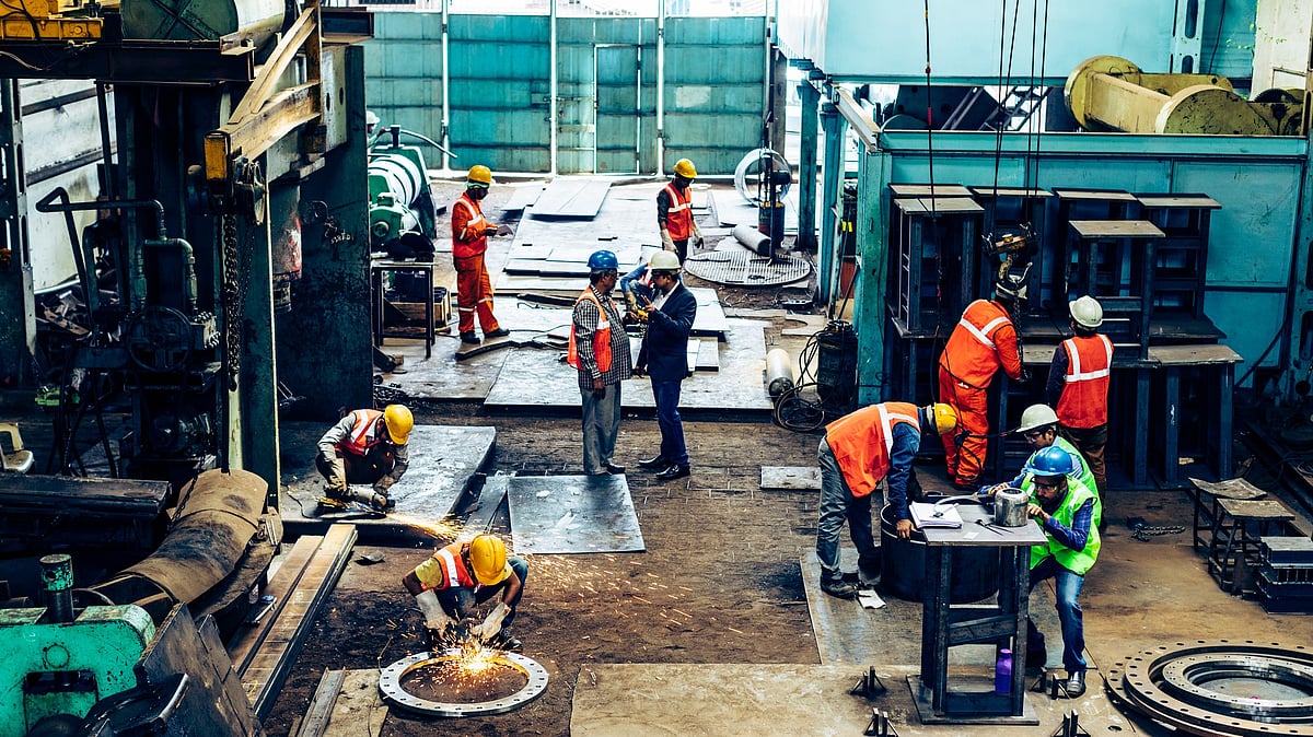 Exports push manufacturing growth to 10-month high in April