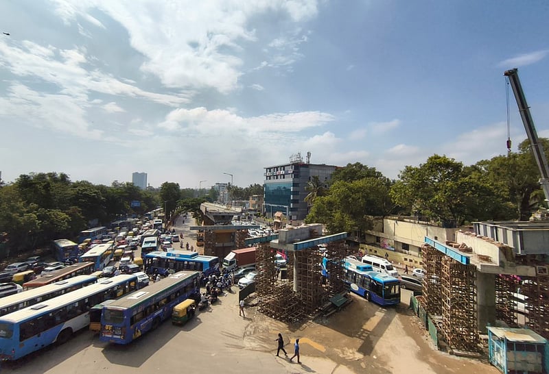 Gadget Review CMF Phone 2 Pro: Nothing’s stylish mid-range android phone