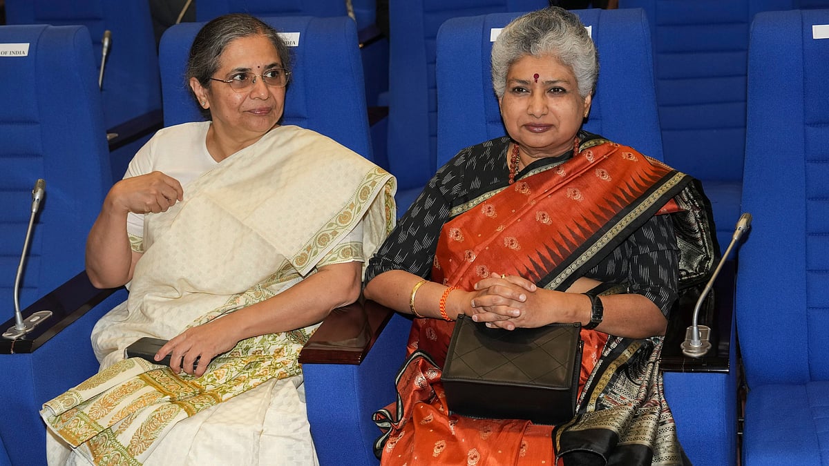 SC Traditions: CJI Criticises Bar Body for Skipping Justice Bela ...