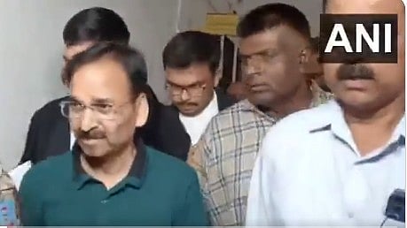 Jharkhand IAS Officer Vinay Kumar Choubey Arrested in Excise Scam