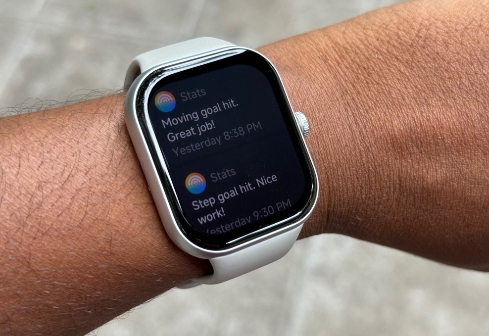 Budget Smartwatch Review: Redmi Watch Move impresses with premium ...