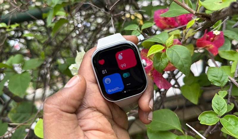 Budget Smartwatch Review: Redmi Watch Move impresses with premium ...