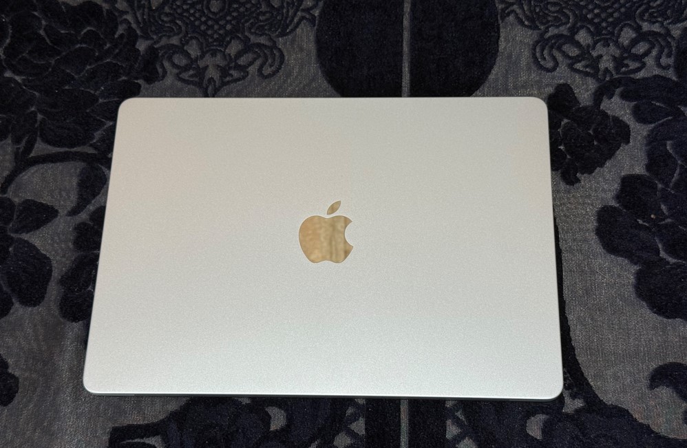 Apple MacBook Air review: Lightweight design, heavy-weight performance