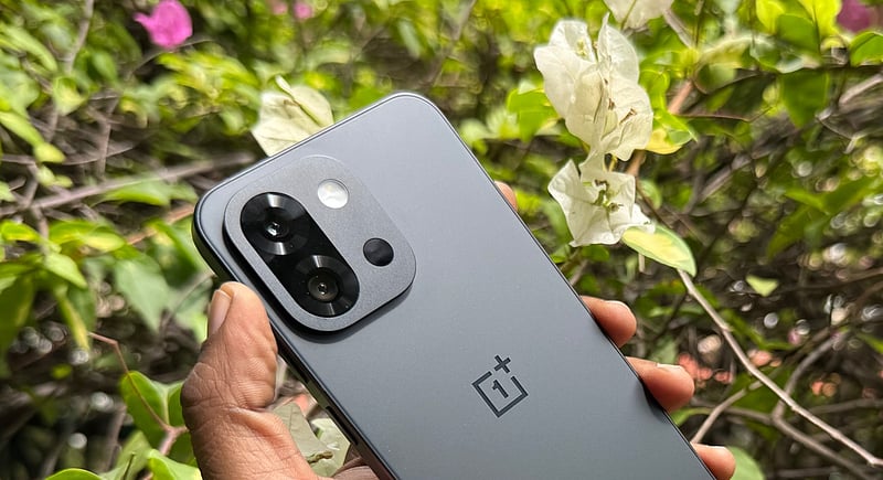 OnePlus 13s Review: The power of big, without the bulk