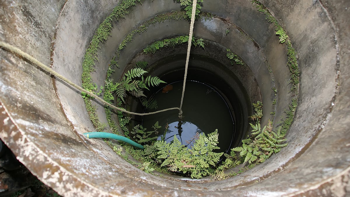 Two students trapped after well collapses in Jharkhand's Khunti amid ...