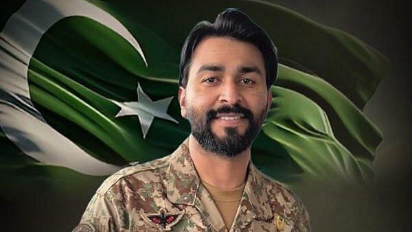 Pak Army Officer Who Captured IAF Pilot Abhinandan Killed in Clash with ...