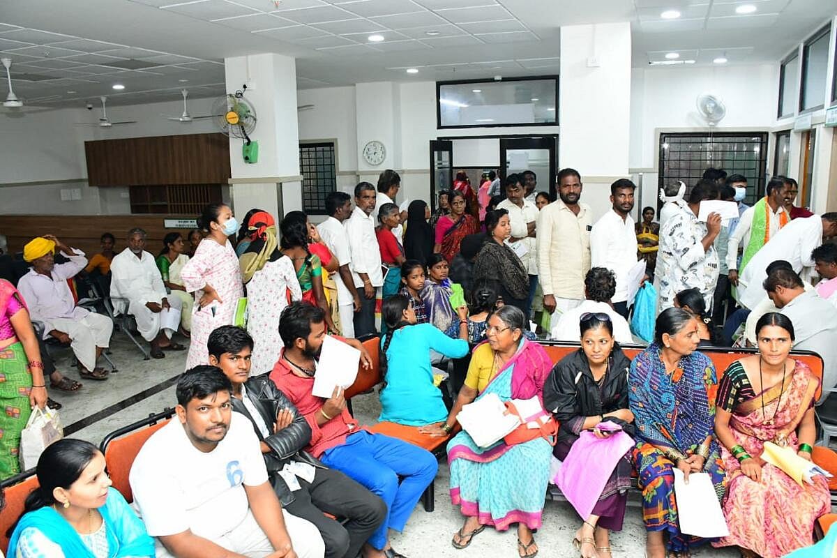 Panic-stricken people flock to Jayadeva Hospital as cardiac arrest ...