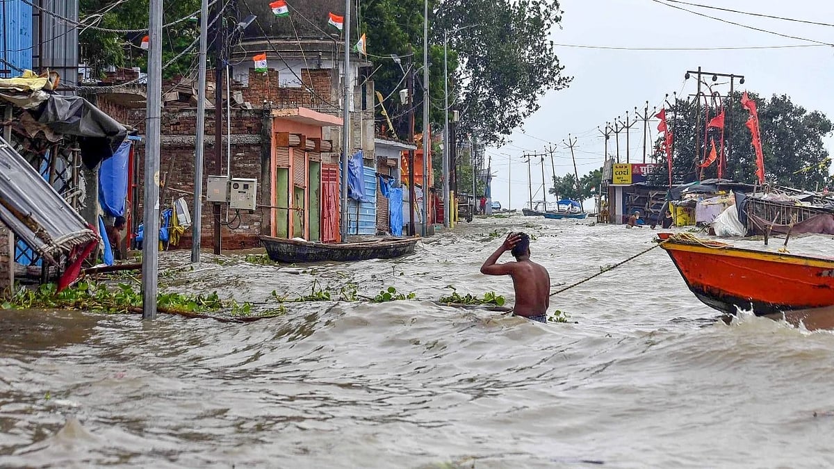 Yamuna Level in Delhi Rises to 206.83 Metres, Evacuation in Low-Lying Areas
